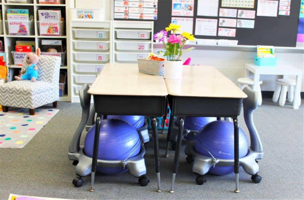 5 Secrets to Success Using FLEXIBLE SEATING in Your Classroom - Polka ...
