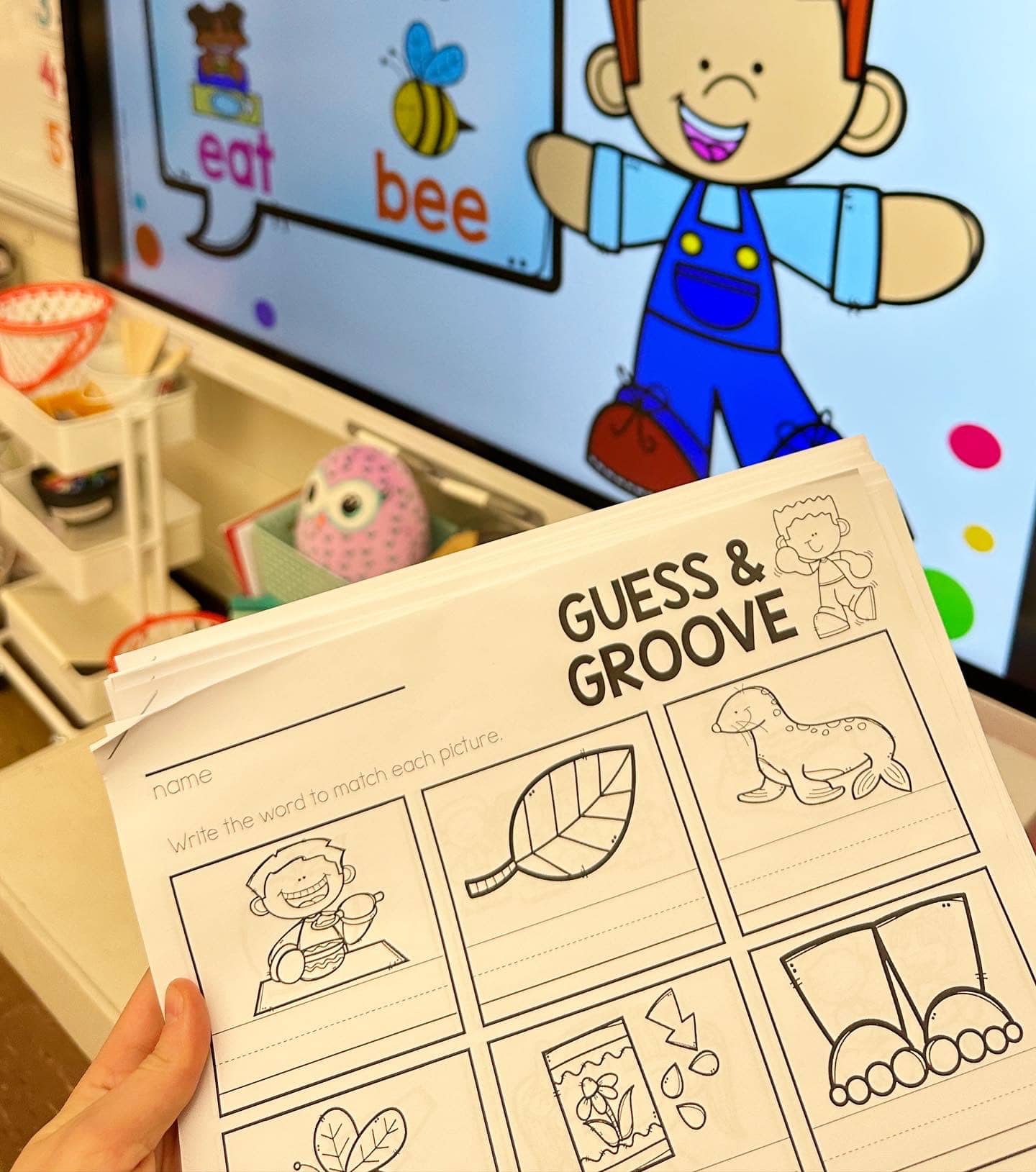 EXCITING Way to Teach Phonics: Guess and Groove Phonics Game - Polka ...